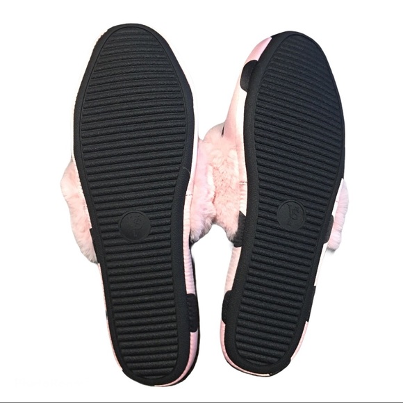Victoria's Secret | Shoes | Victorias Secret Pink Signature Satin ...